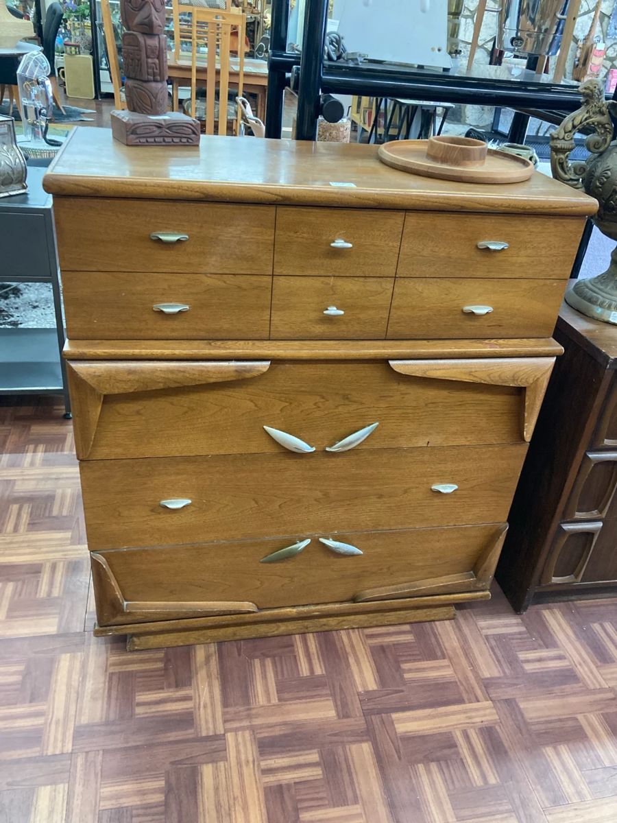 STORE CLOSING-LUCKY STREET MCM-ANTIQUES.50%... starts on 10/2/2025