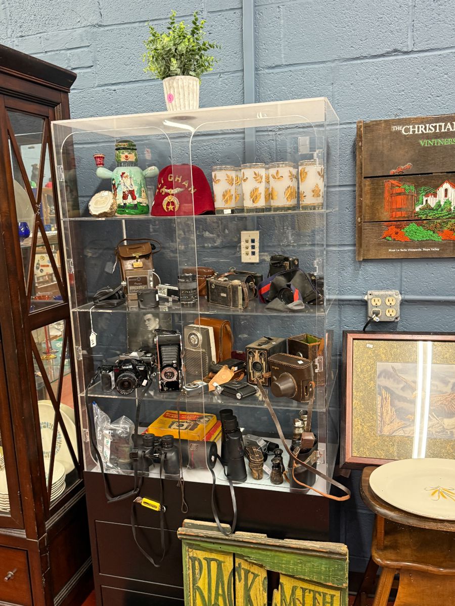 Weekly Warehouse Estate liquidation. starts on 9/20/2025