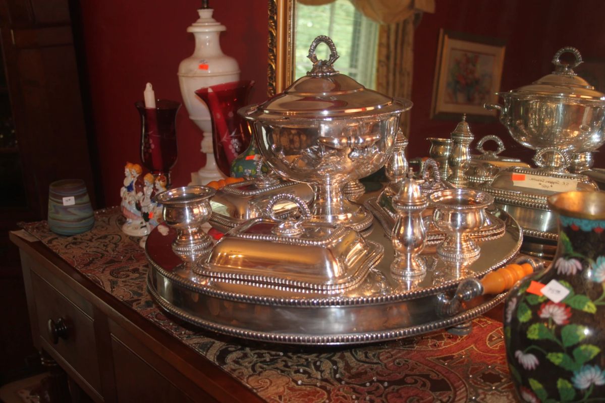 Hein Park Estate Sale in Memphis, TN starts on 9/26/2025