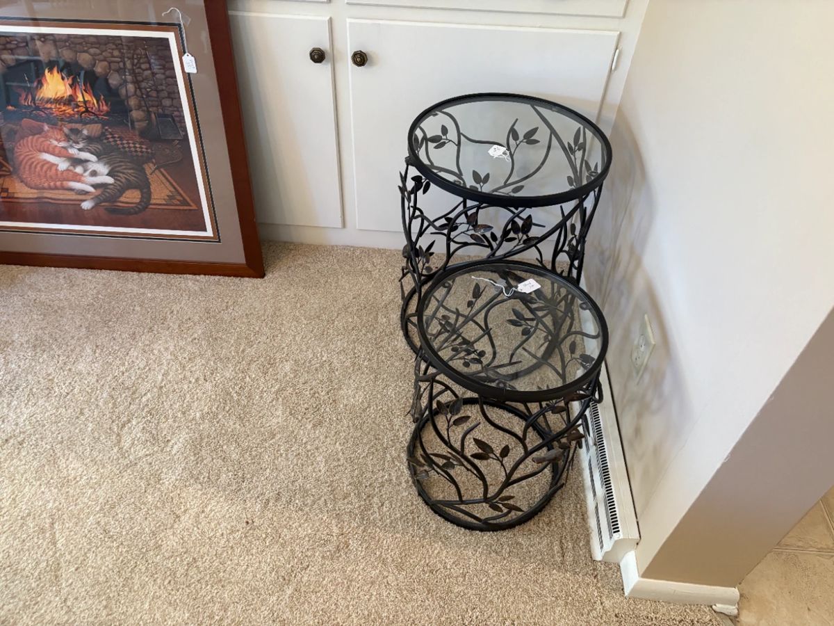 ESTATE SALE FOR NANCY BACH in Davenport, IA starts on 10/3/2025