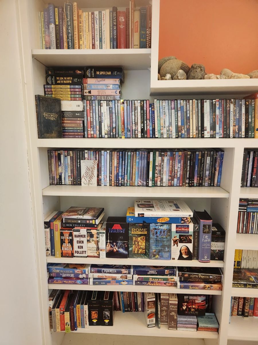 Blue Moon Estate Sales- Maumelle Sale starts on 11/15/2025