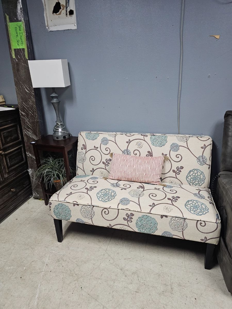 Oh So nice estate sale in Tyler, TX starts on 10/8/2025