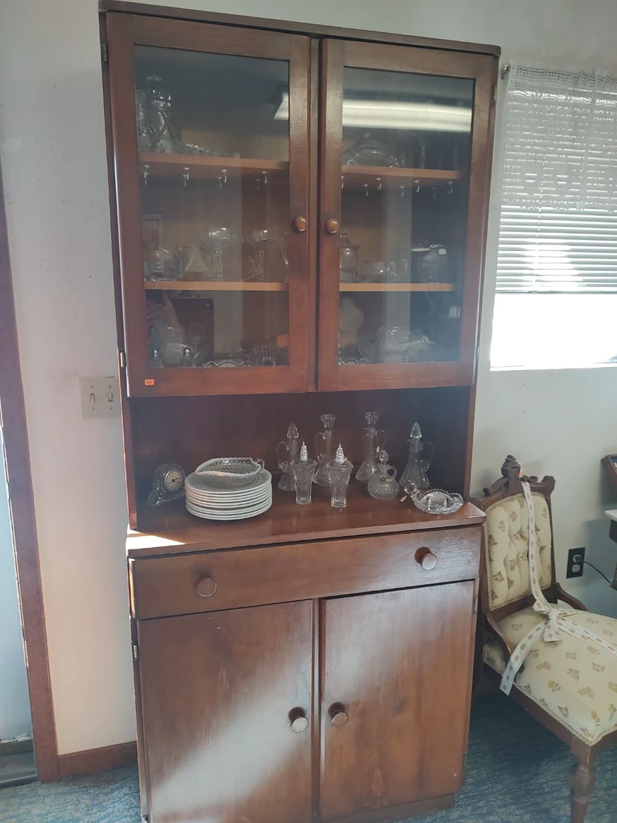 Isleton Antique Store & Family Home Estate Sale starts on 10/11/2025