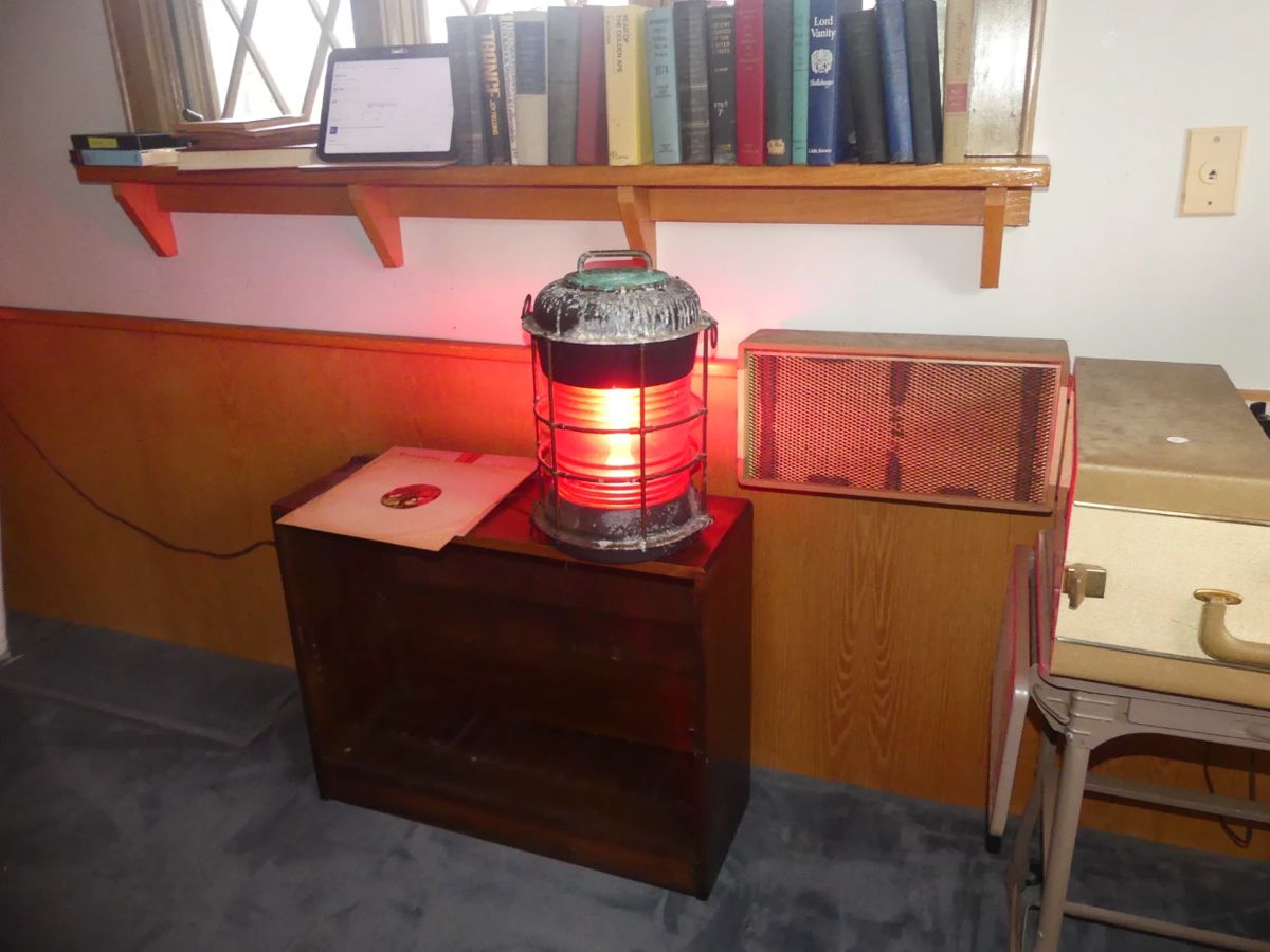 BUZZARDS BAY COLLECTORS' SALE in Buzzards Bay, MA starts on 11/8/2025