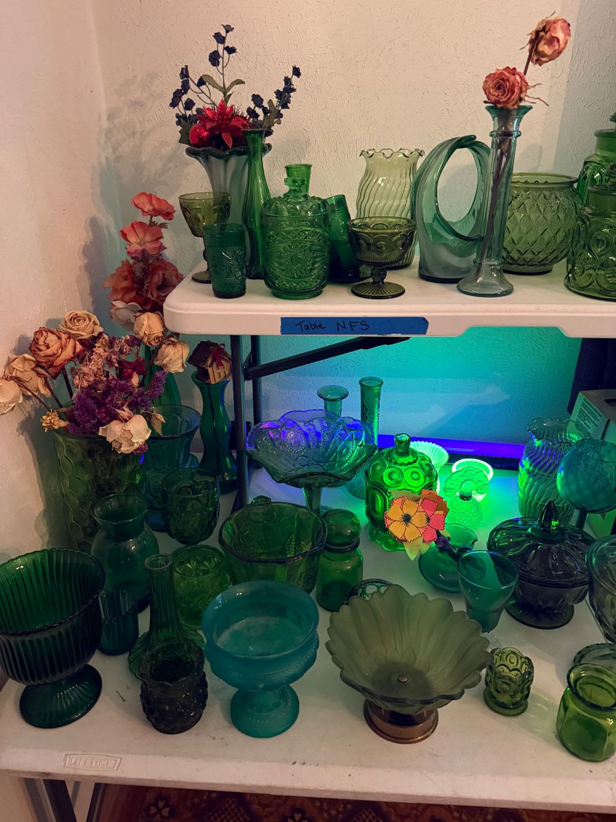 Plainview estate sale starts on 10/23/2025