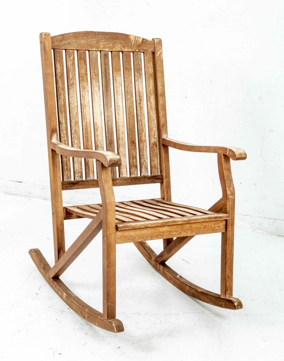 Red Gallery Online Auction in Mountain City, GA starts on 10/16/2025