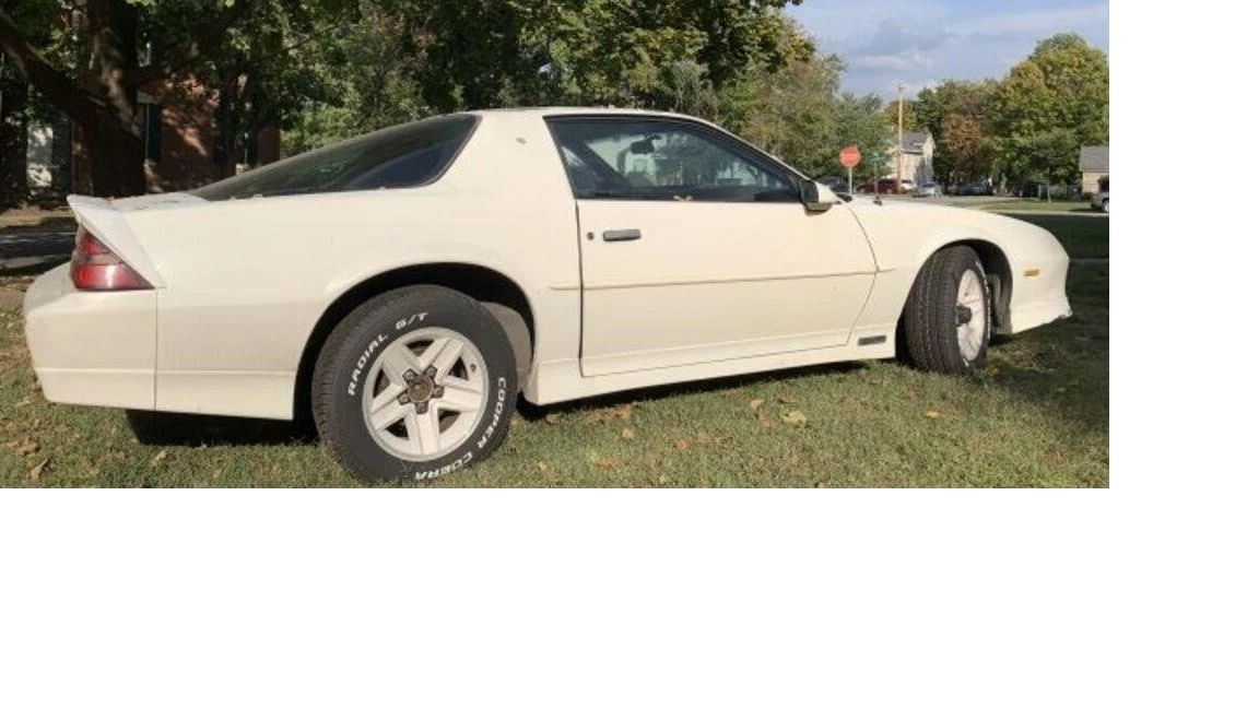 Kim Lackey Personal Property Online Auction starts on 10/24/2025