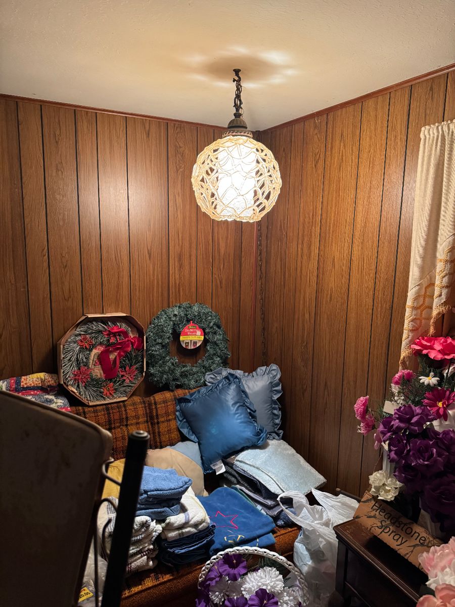 Fees Farmhouse Estate Sale ***See Details... starts on 10/23/2025