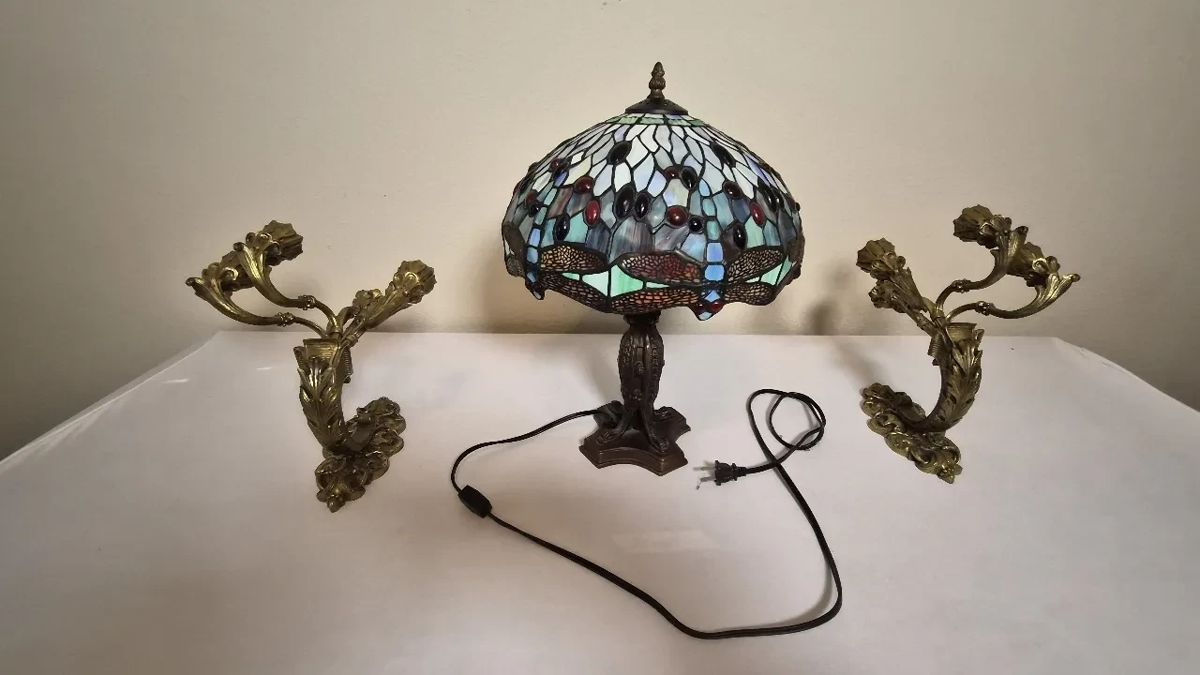 Trinkets & Treasures: A Curio of Wonder starts on 10/18/2025