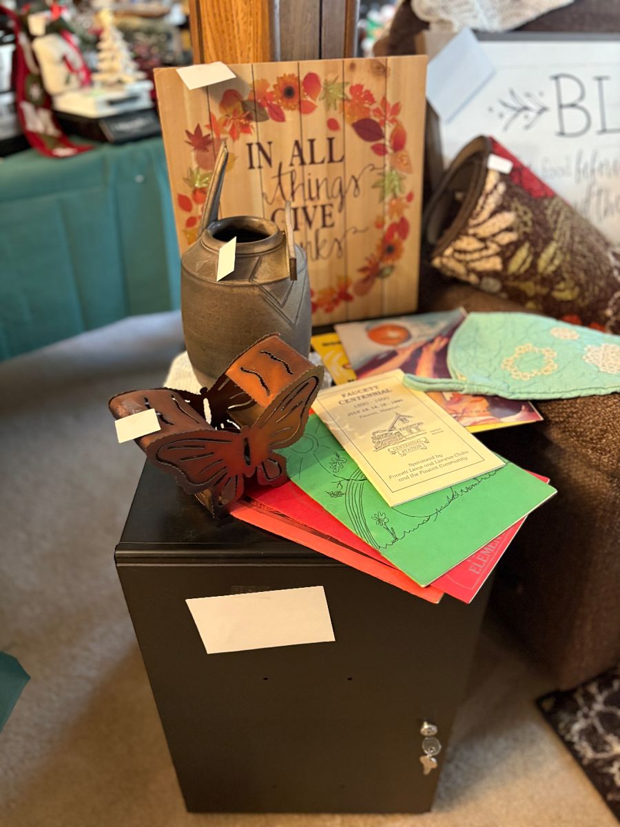 Estate sale of Judy Fields in Saint Joseph, MO starts on 10/24/2025