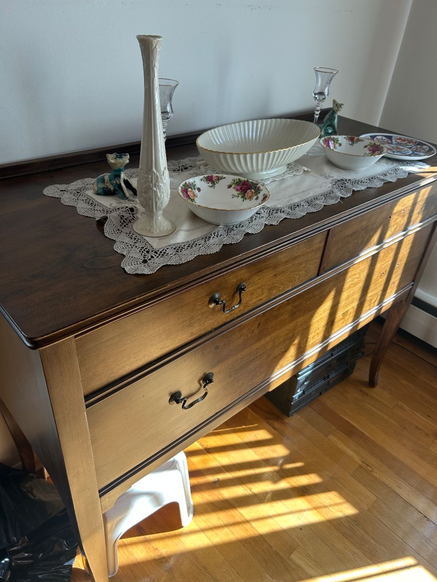 Classicly Good Treasures and Deals in Smithtown, NY starts on 11/1/2025
