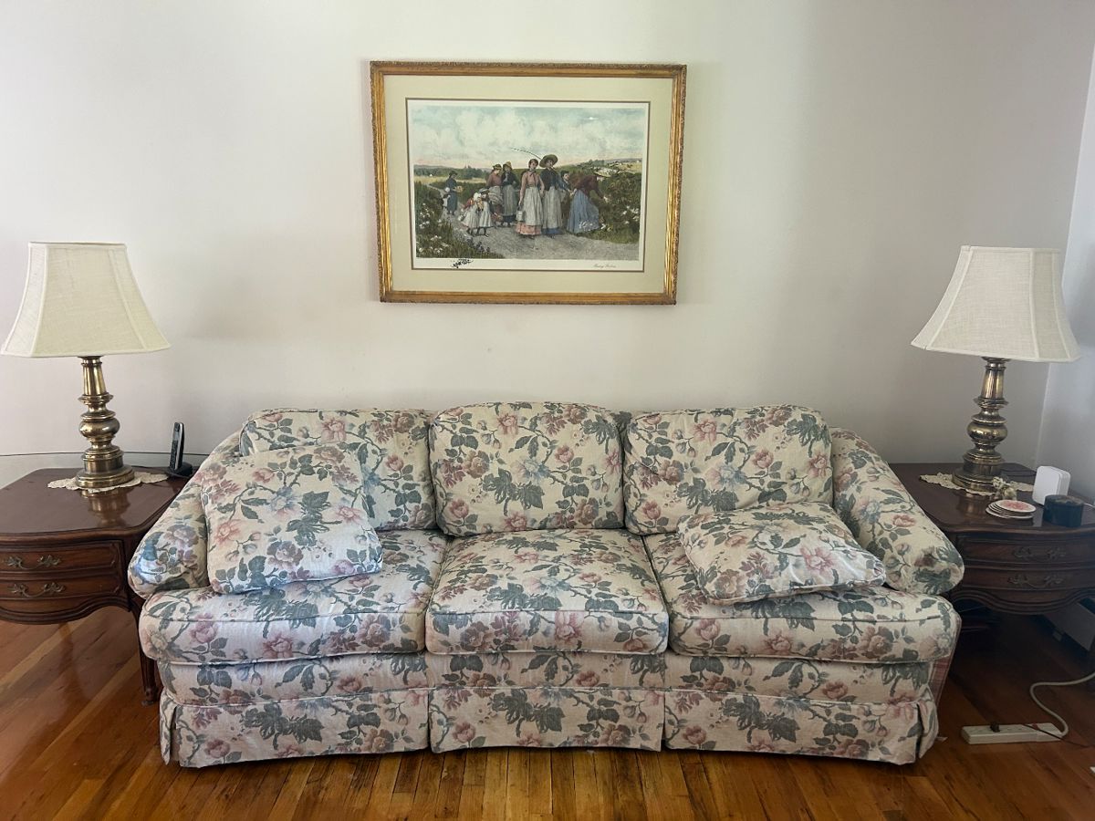 Classicly Good Treasures and Deals in Smithtown, NY starts on 11/1/2025