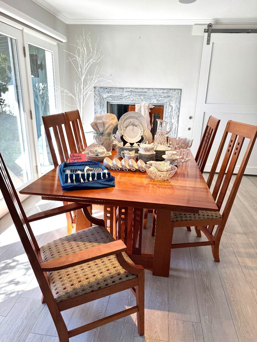 LAS POSAS ESTATES SALE in Camarillo, CA starts on 11/1/2025