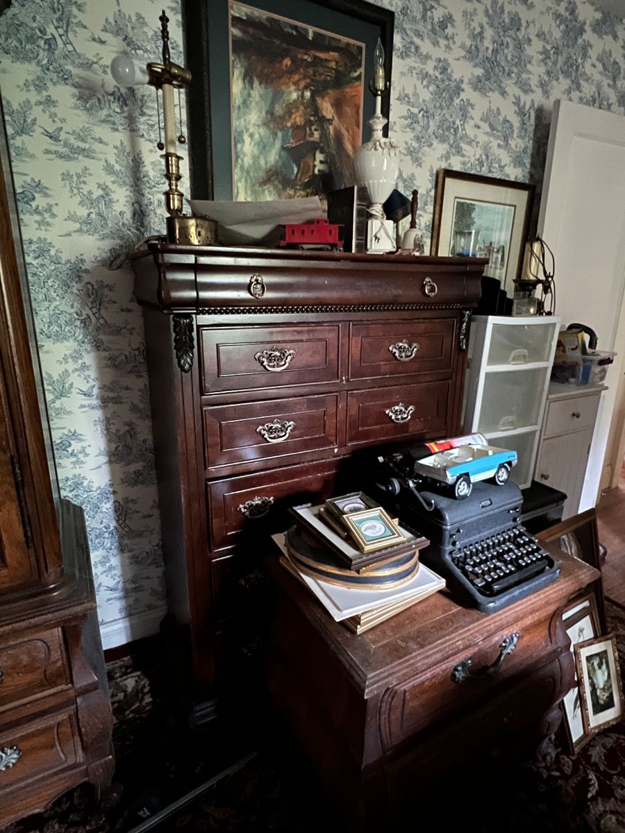 Estate of Jan Beal and Earl Lynch in Lincolnton, NC starts on 11/6/2025