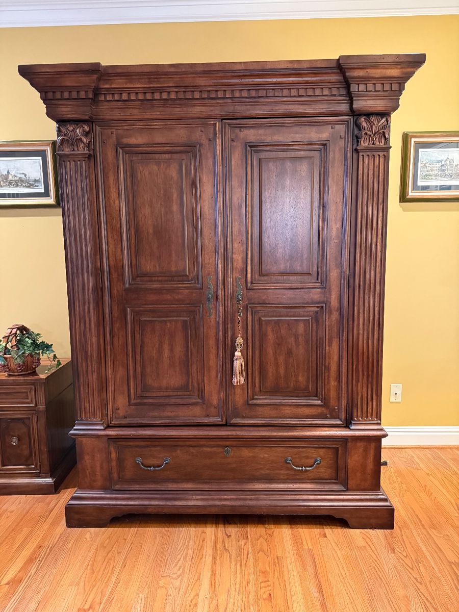 Chelsea Estate Sale starts on 11/8/2025