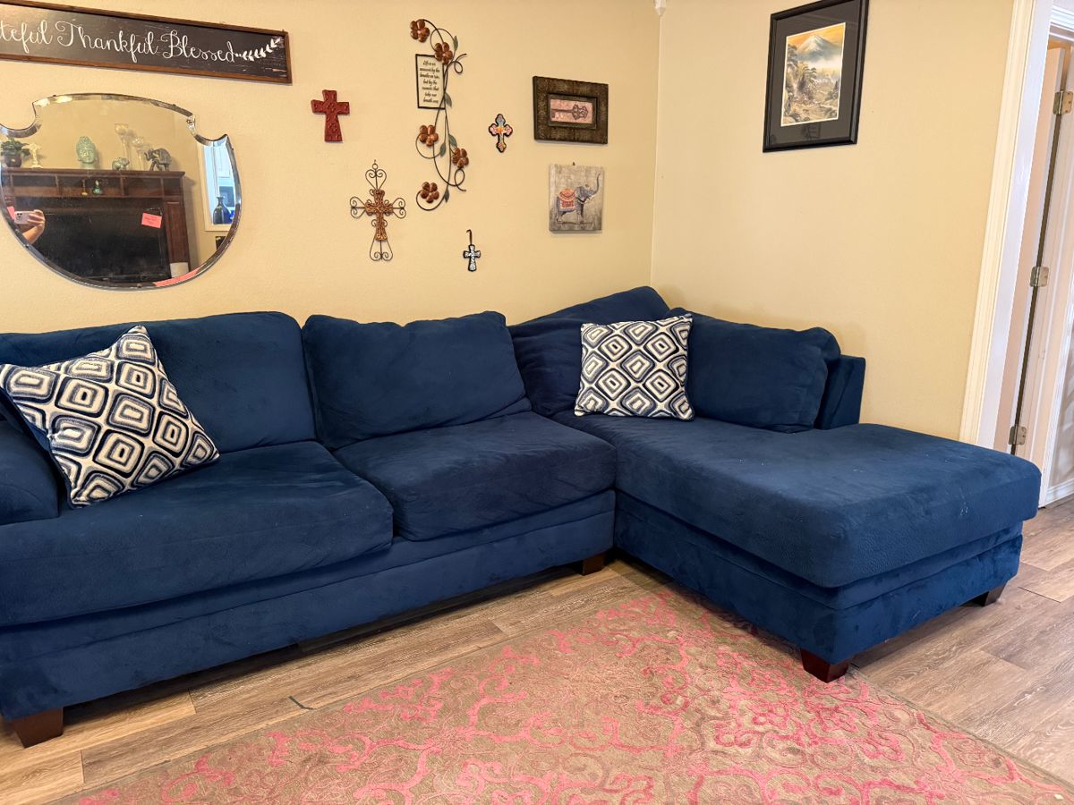 Davis Sale in Nacogdoches, TX starts on 11/14/2025