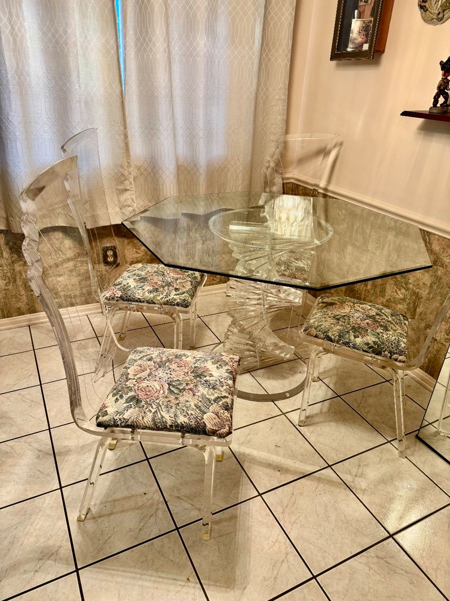 Doylestown Estate Sale starts on 11/15/2025