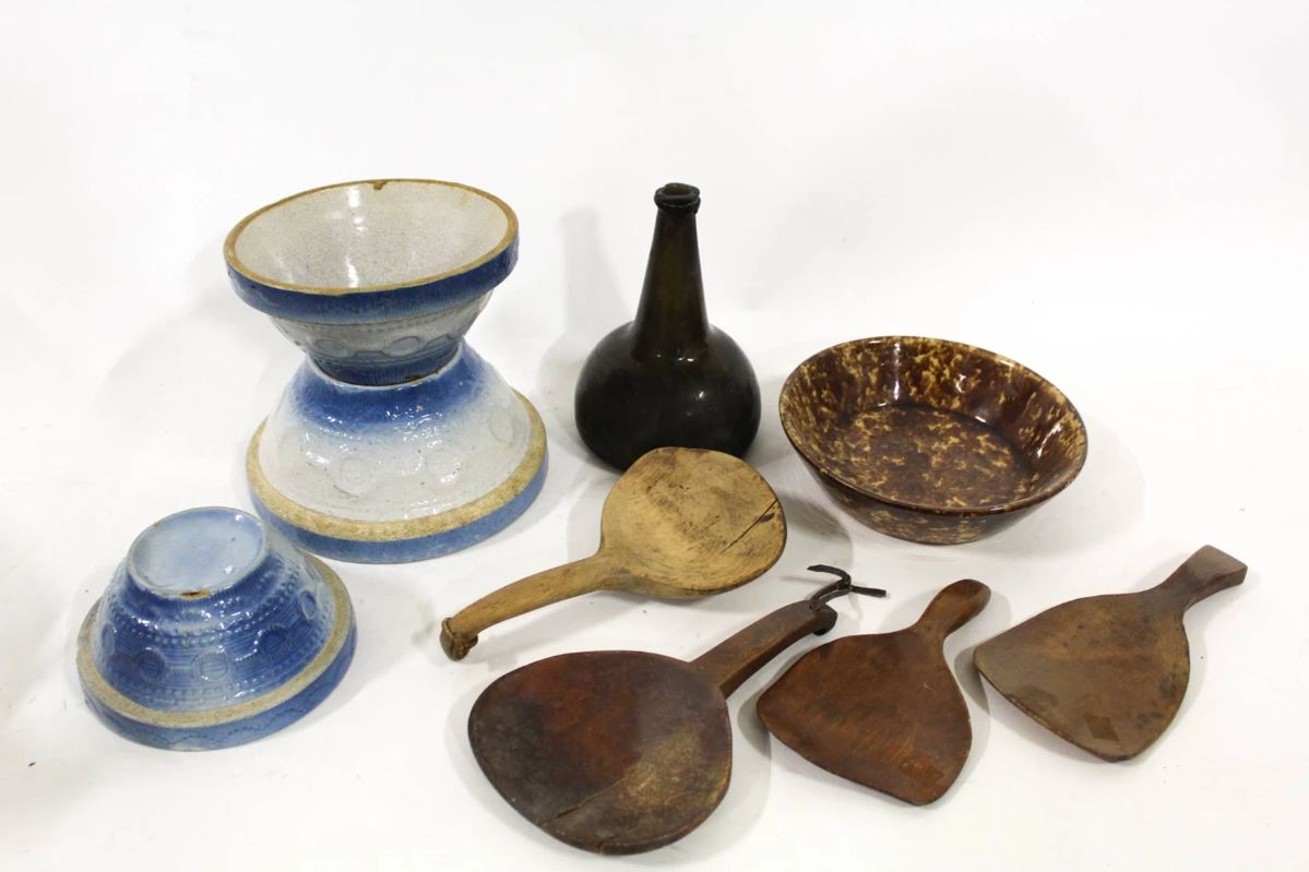 Weekly Collectors' Warehouse Treasure Auction... starts on 11/11/2025