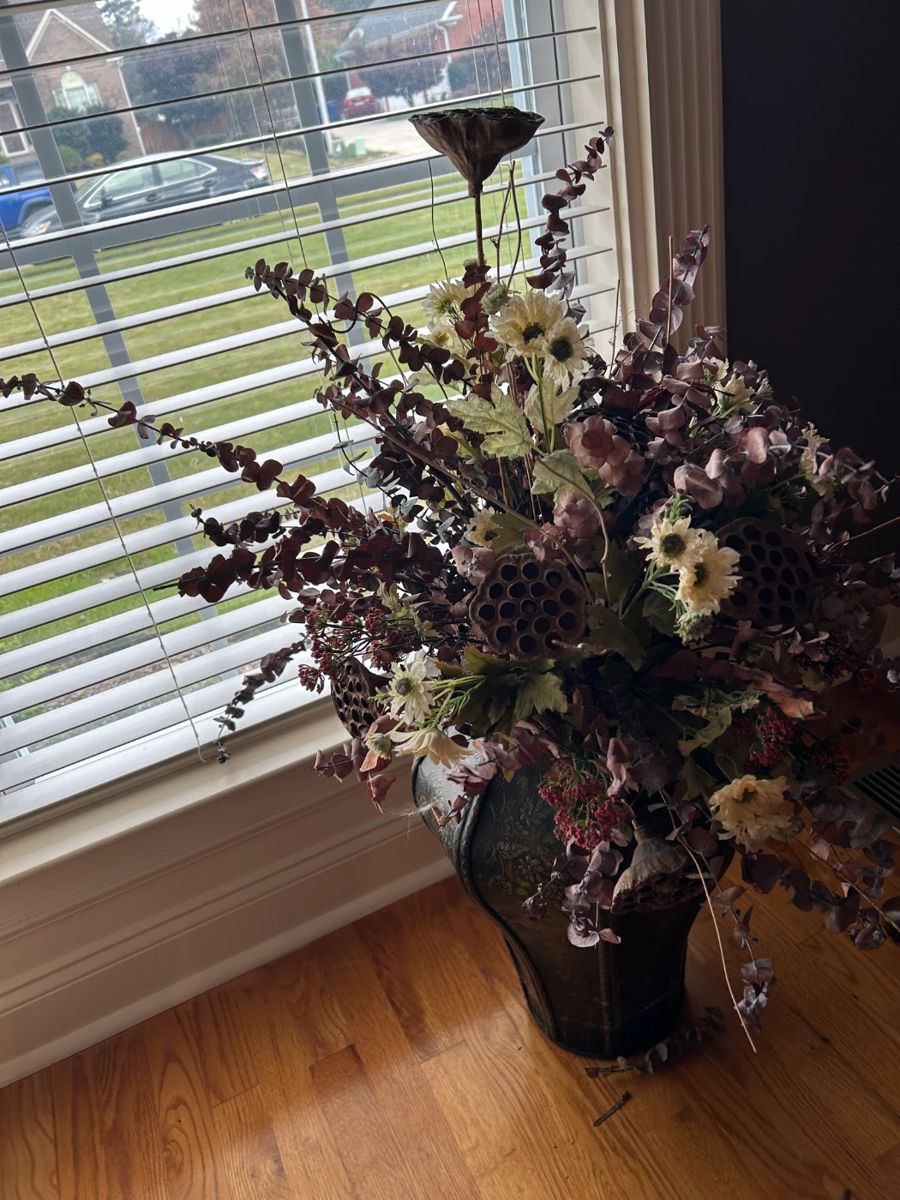 Matilda Drive Estate Sale Nov. 18, 21st,... starts on 11/21/2025