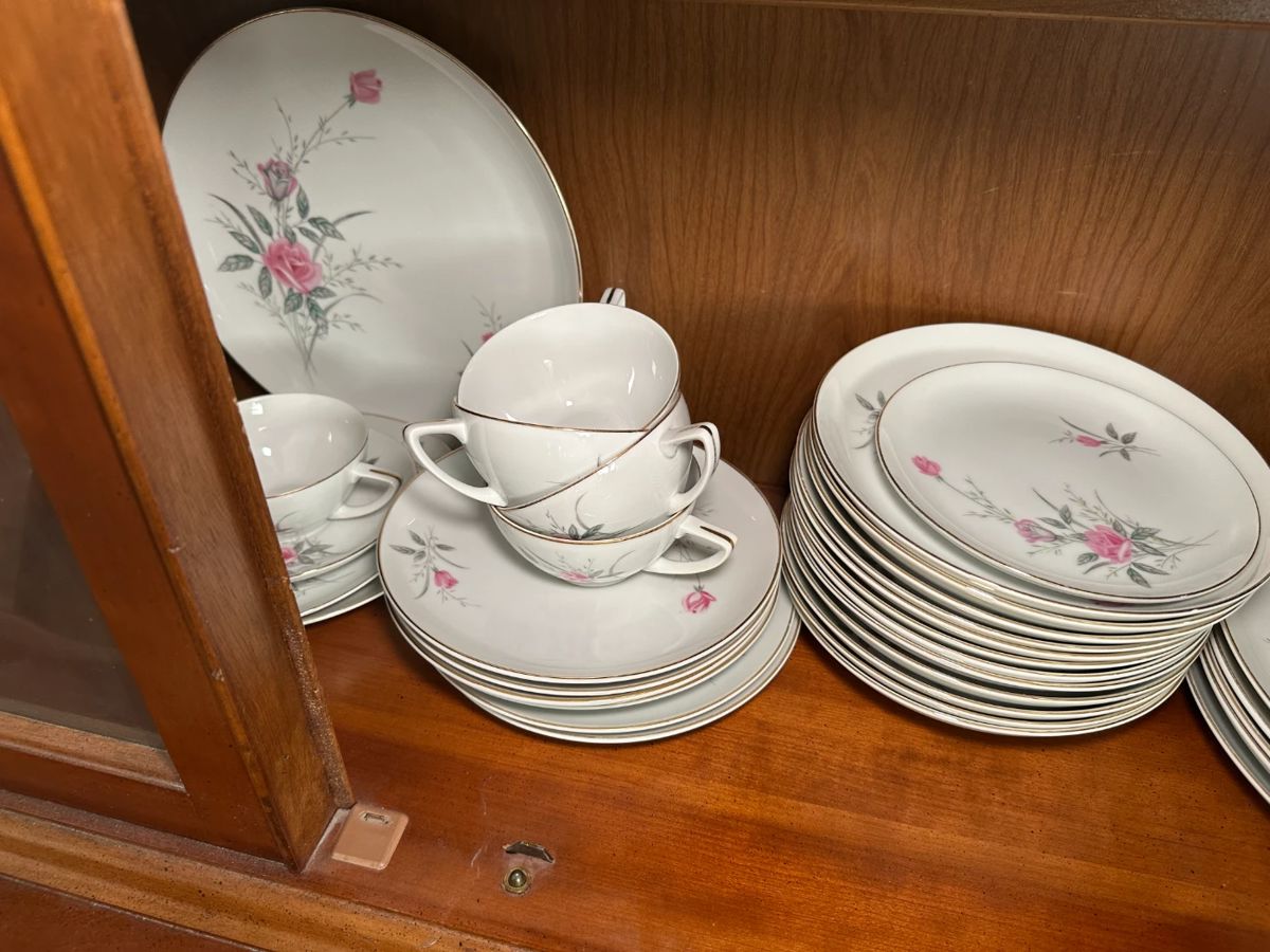 Fenton Estate Auction by Heather starts on 11/13/2025