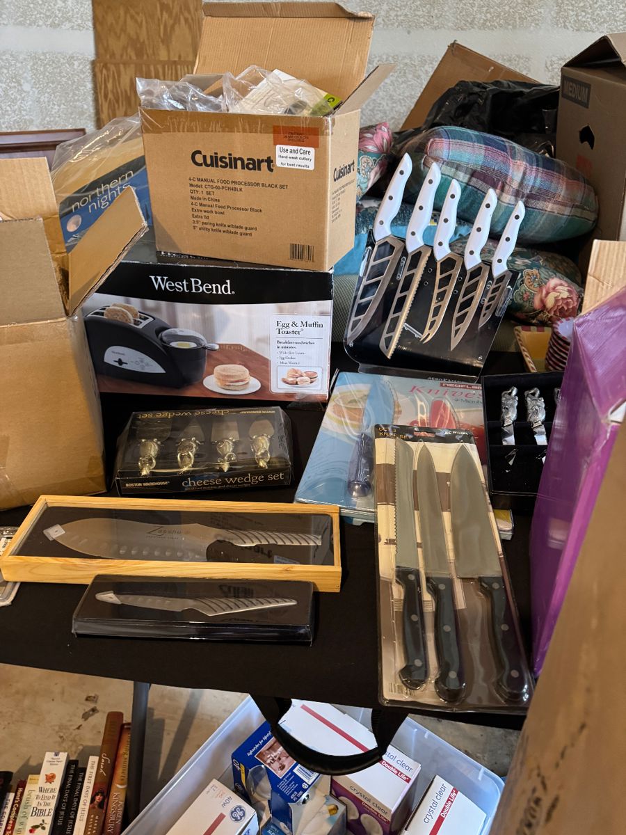 Hoarder Heaven gift extravaganza sale in... starts on 12/18/2025