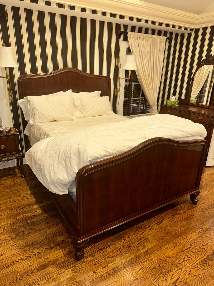 STEEPLECHASE Estate Sales will be at 400... starts on 11/15/2025