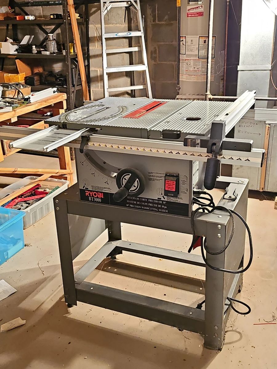 VINTAGE FINDS - HILLSBOROUGH NJ in Hillsborough, NJ starts on 12/6/2025