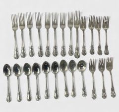 Ararity Auctions Weekly Weird Treasure Sale starts on 11/18/2025
