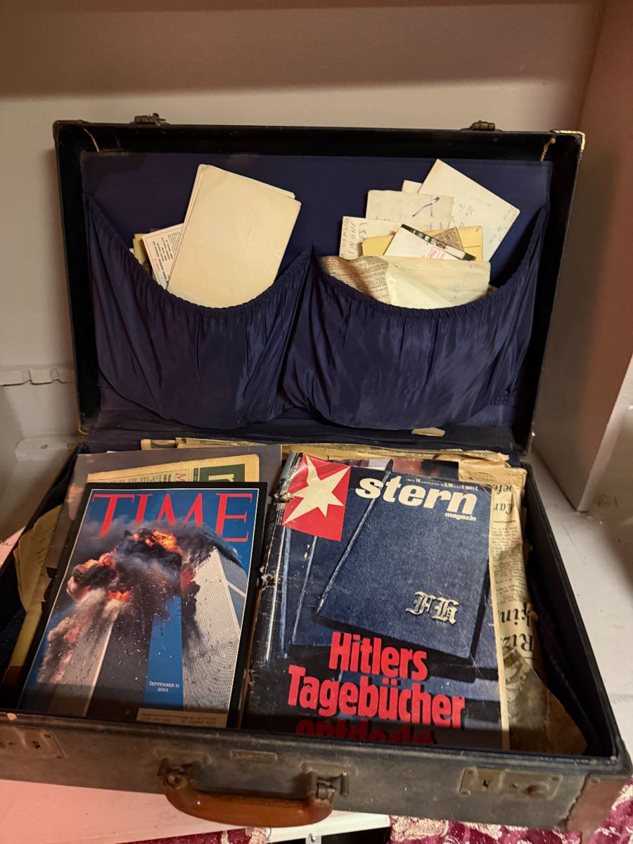 1 Day Blowout PHILADELPHIA ESTATE (Basement... starts on 11/22/2025