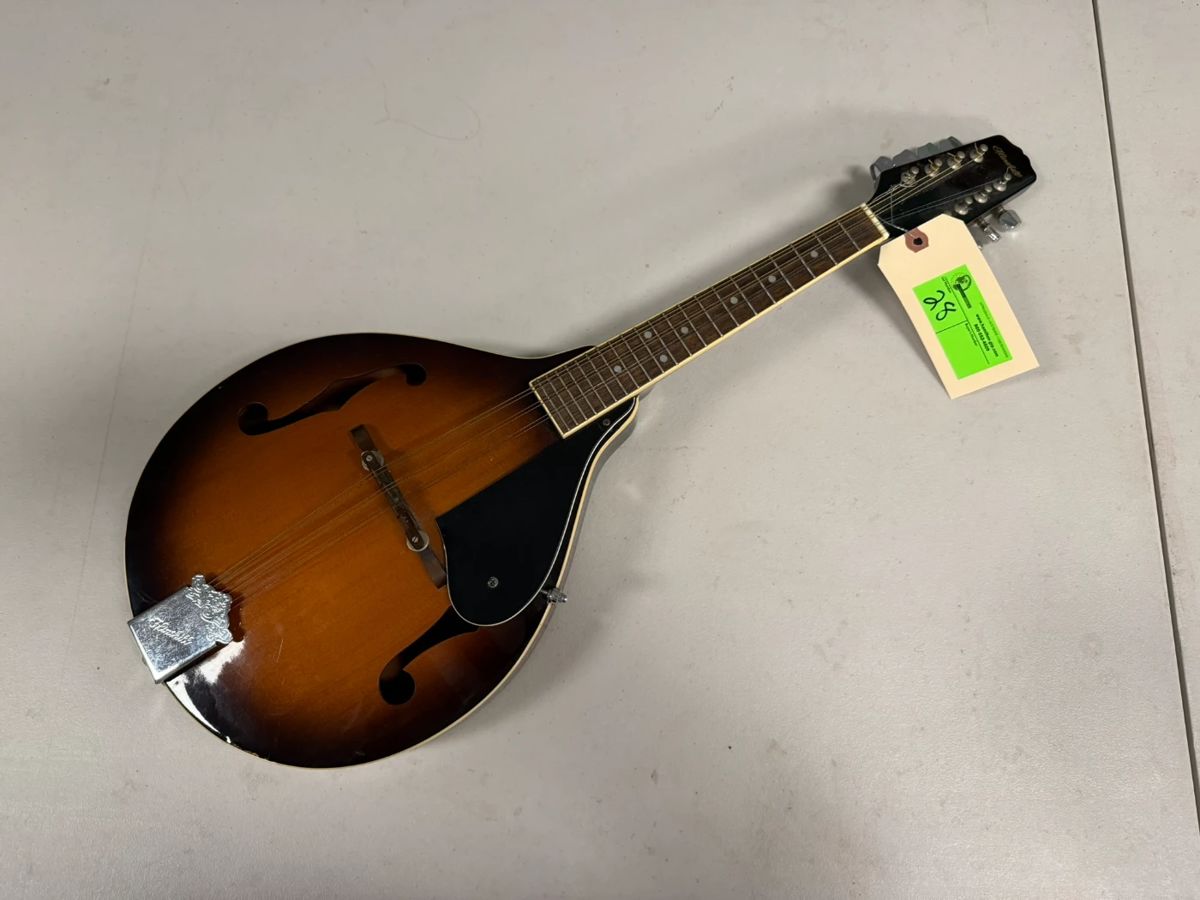 Vintage Audio & Music Auction in Clinton, CT starts on 12/3/2025