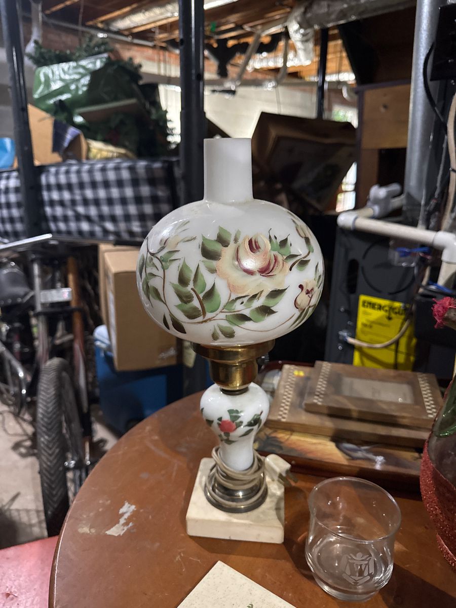 Estate sale with antiques, vintage, & much more starts on 12/6/2025