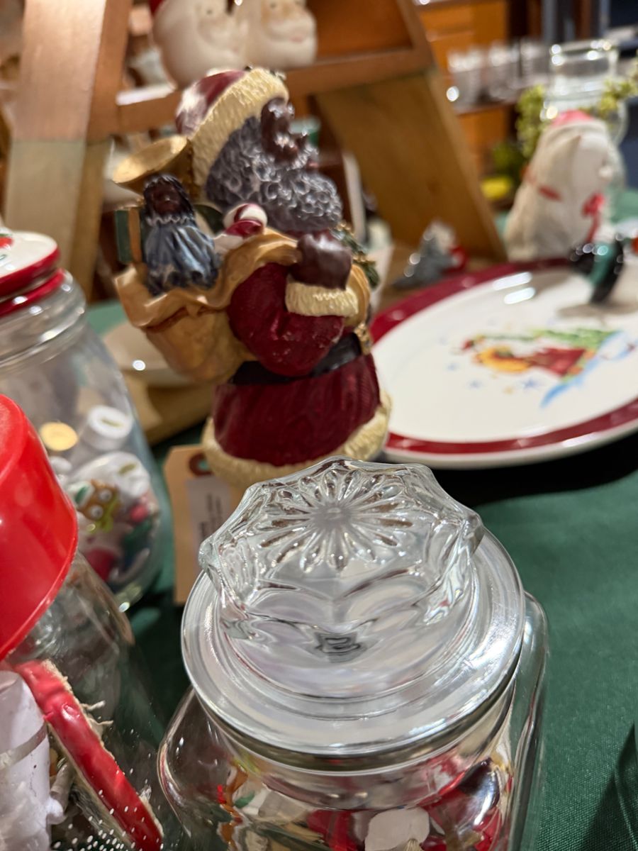Vintage, MCM, Antique Treasures! 25% off... starts on 12/13/2025