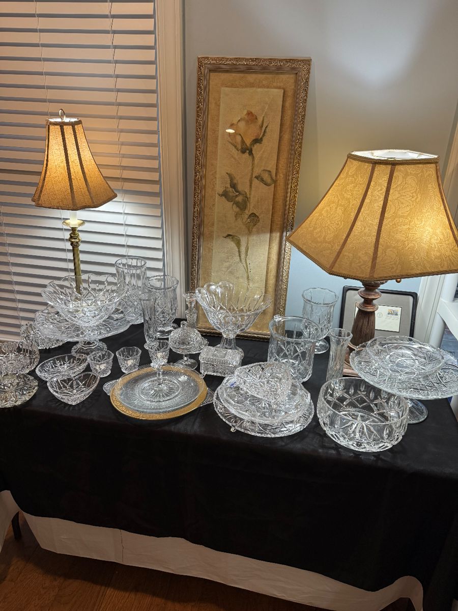 Vtg McCarty, Peter’s, Ole Miss, Sterling,... starts on 12/12/2025