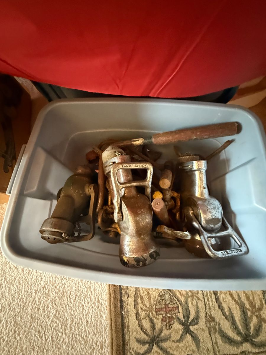 UNITED ESTATE LIQUIDATIONS INC ESTATE SALE starts on 12/12/2025