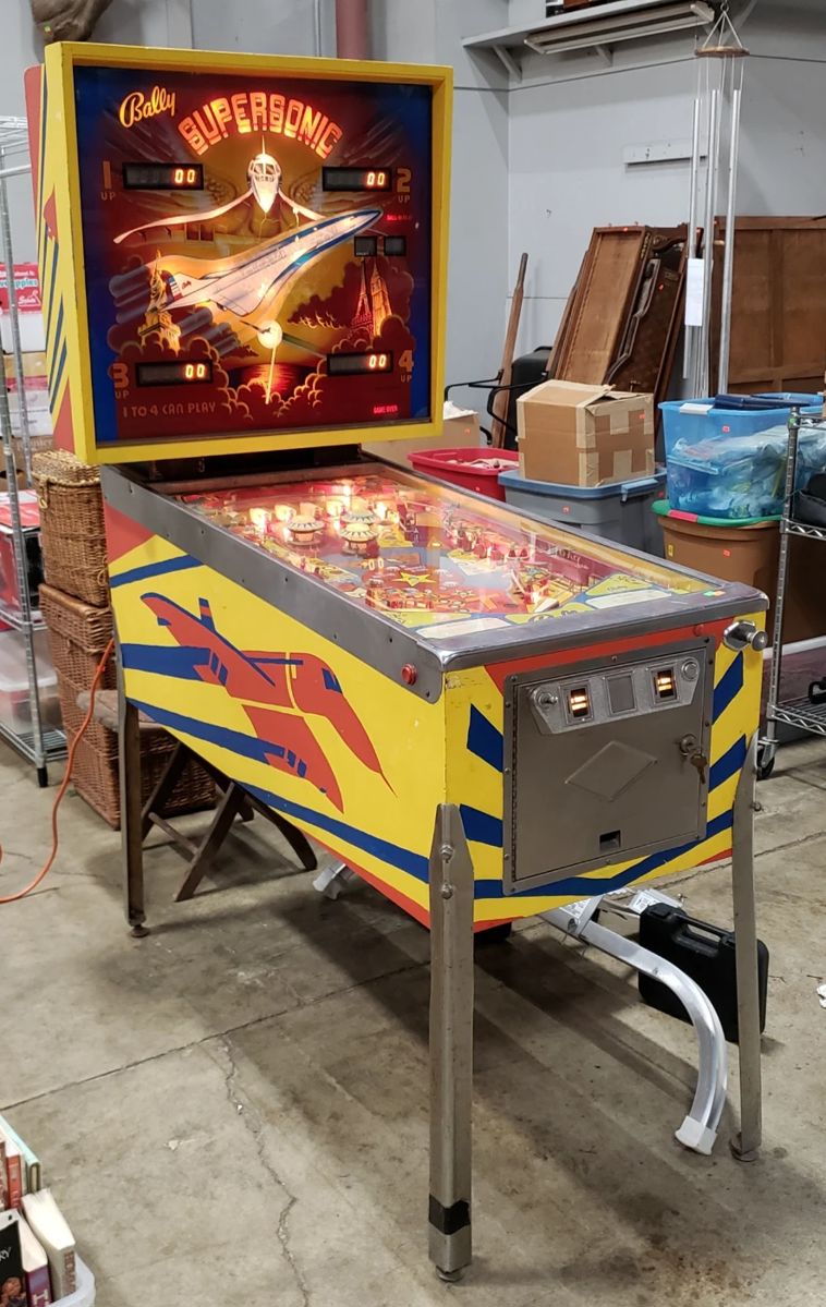 SAS Antiques, Pinball, Invicta Watches Online... starts on 12/17/2025