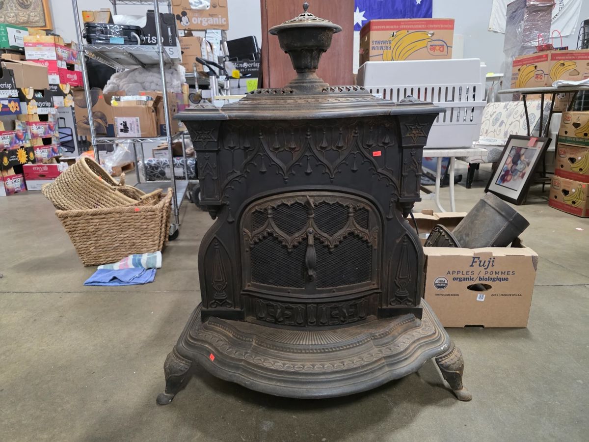 SAS Antiques, Pinball, Invicta Watches Online... starts on 12/17/2025