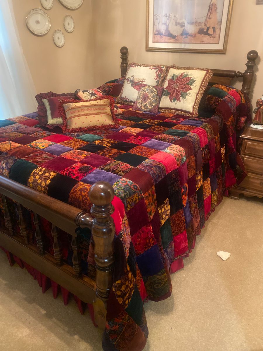 Acres of Treasures in Mesquite by A Vintage Violet starts on 1/9/2026