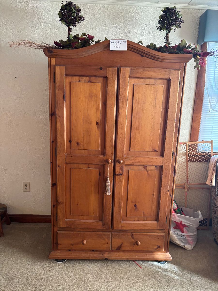 Estate Sale HALF OFF EVERYTHING! Furniture,... starts on 1/17/2026