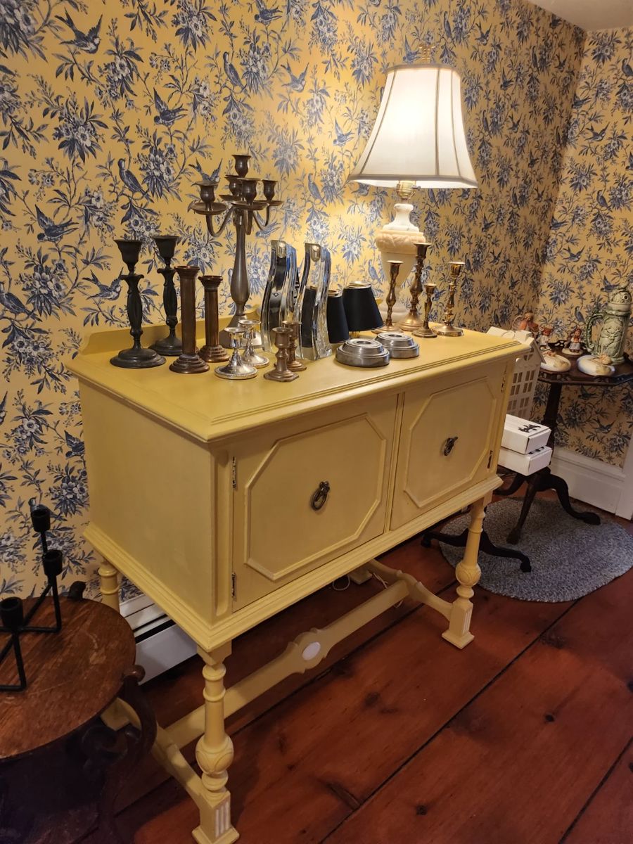 Everything must go today!Estate Sale.. Antiques,,A... starts on 1/22/2026