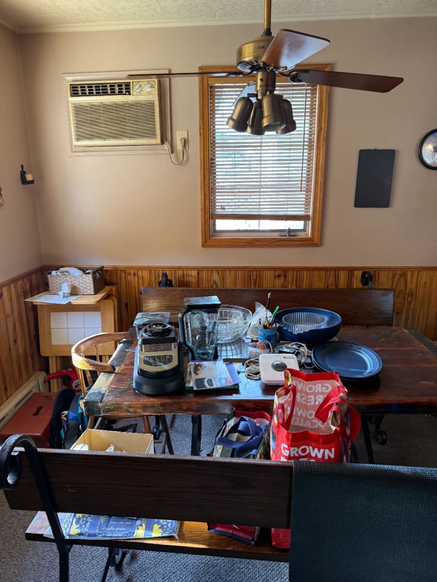 TAG SALE BY INVITED SALES BY TRACY JORDAN... starts on 1/30/2026