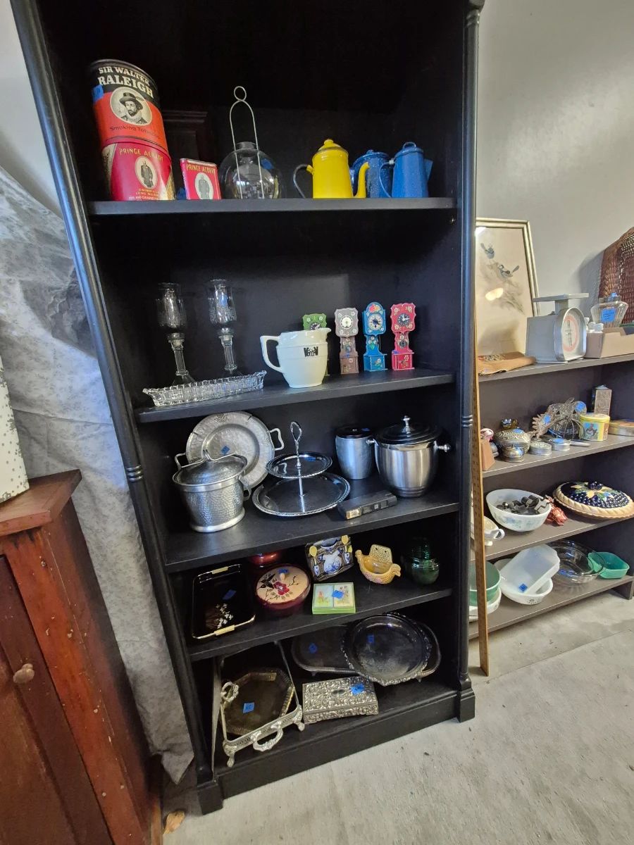 INSIDE/OUTSIDE ESTATE SALE FROM MOORE HOMESTEAD starts on 3/27/2026