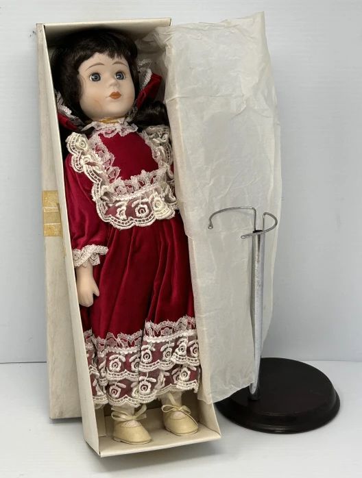 April Chandler Gallery Auction in Rock Hill, SC starts on 4/3/2026