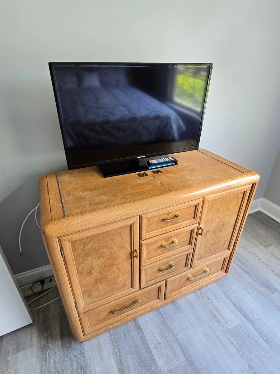Ben Franklin Estate Sales in Galloway, NJ starts on 6/19/2026