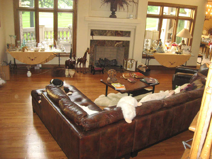 Darlene, Jerry Sheehan Estate Upscale Lincolnshire... starts on 7/11/2013