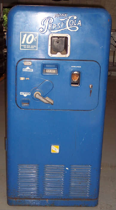 Nestled In Lisle 1950's Vendo 33 PEPSI MACHINE,MID... starts on 7/13/2012