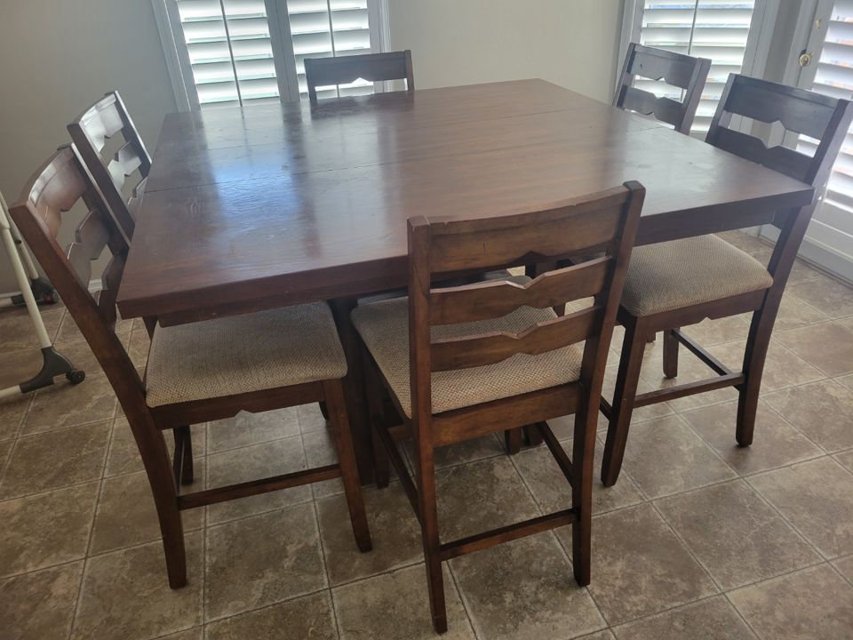 Counter Height Kitchen Table with 6 Chairs 54 x 54 x 36 bidding ends 3/ ...