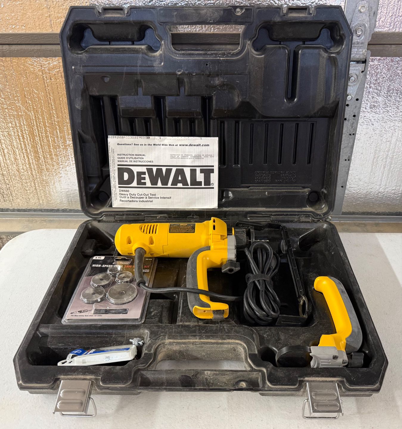 DeWALT HEAVY DUTY CUT-OUT TOOL DW660 bidding ends 6/29 $40.00 ...