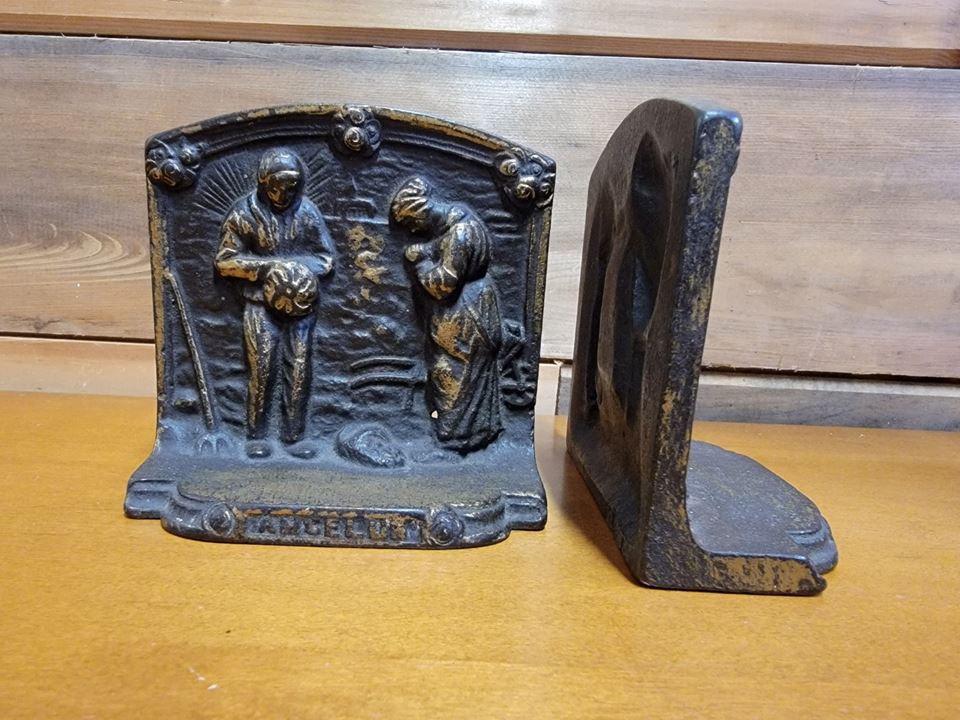 Lot 90: Vintage Cast Iron ANGELUS Praying Farmers Bookends bidding ends ...