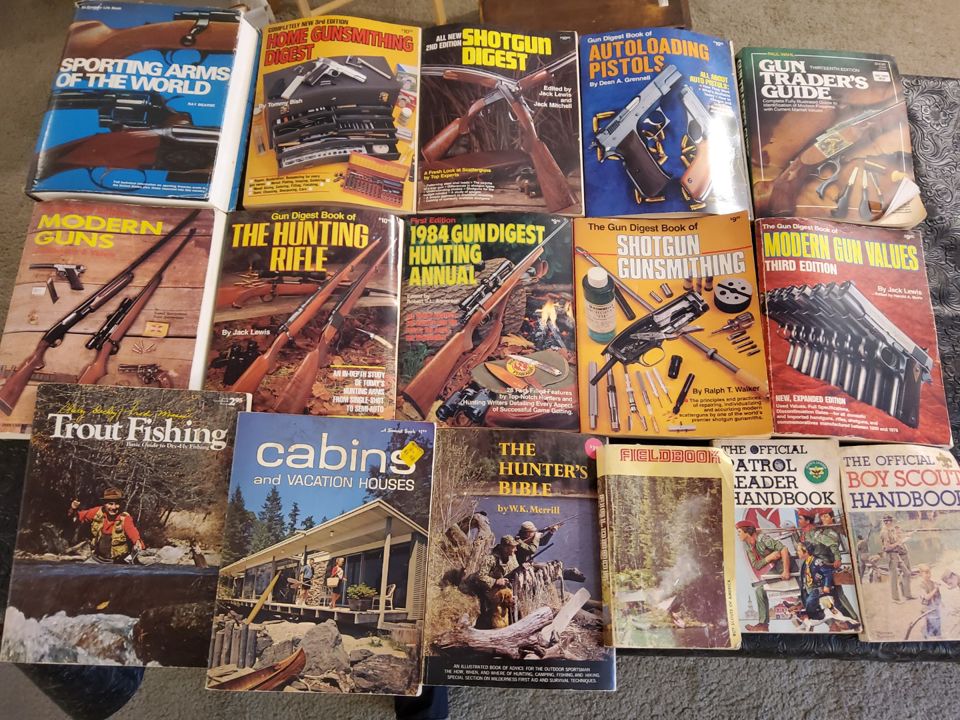 L96 Lot Of Vintage Gun & Hunting Catalogs and Books / Boy Scouts ...
