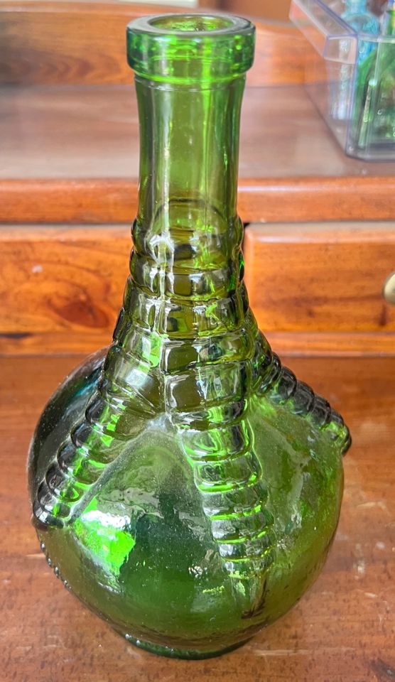 Claw Bottle bidding ends 5/11 $12.50 | EstateSales.NET